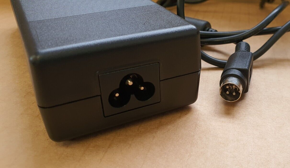 FSB Switching Power Adapter P/N 0432-01NW000 48V USED [PC] – Phaser FPV